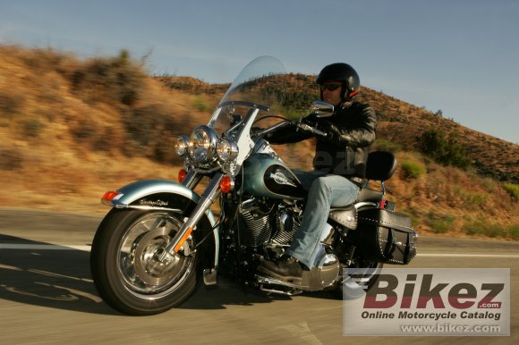 Harley-Davidson FLSTC Heritage Softail Classic gallery