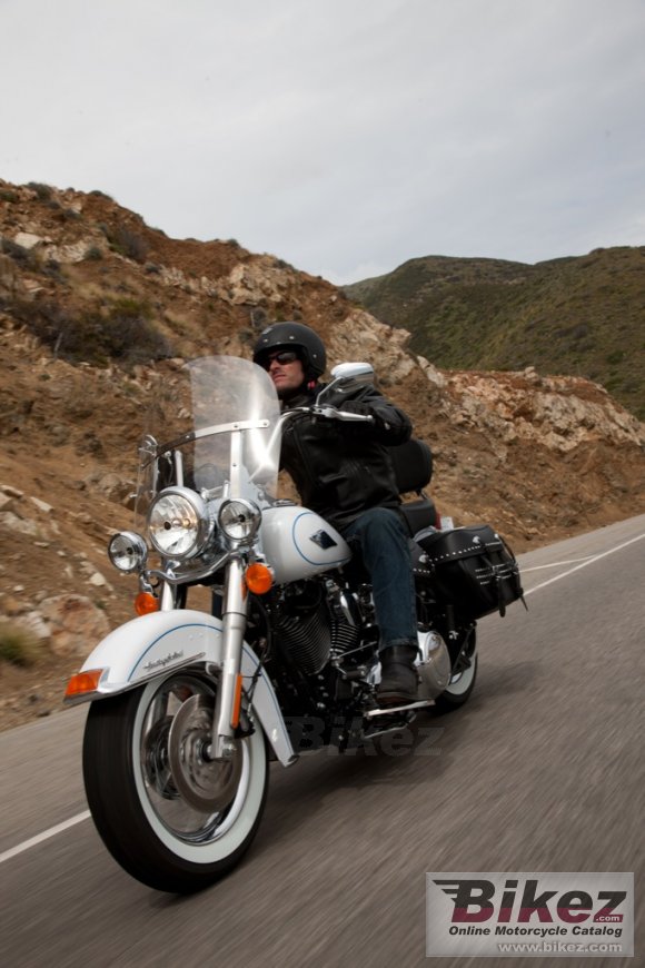 Harley-Davidson FLSTC Heritage Softail Classic gallery