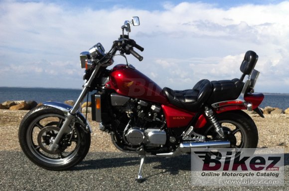 Honda VF 700 C Magna gallery