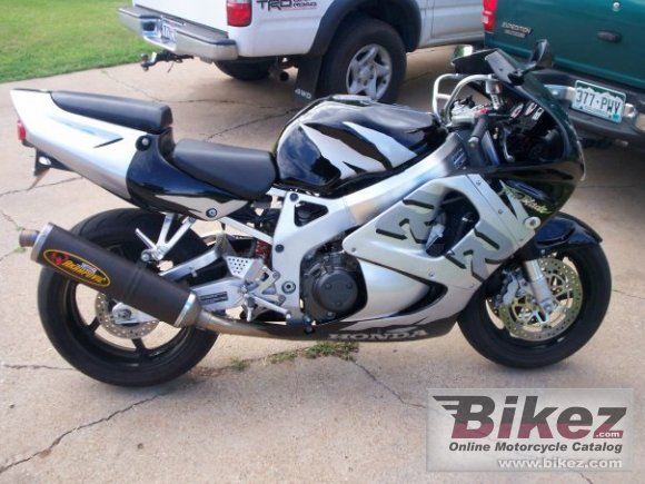 Honda CBR 900 RR gallery