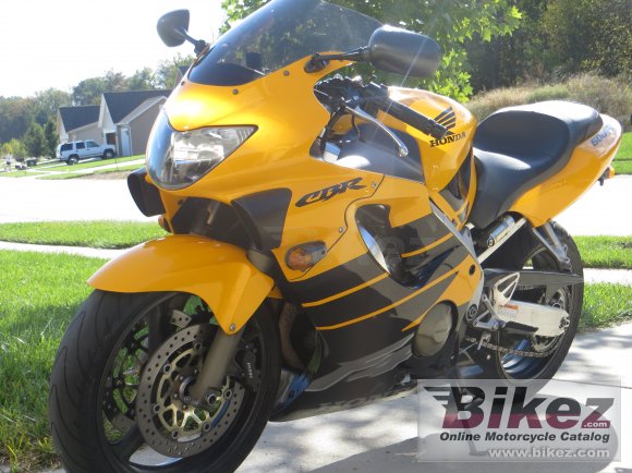 Honda CBR 600 F4 gallery