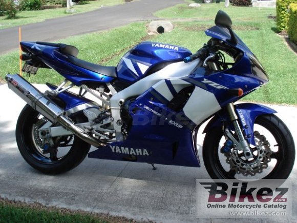 Yamaha YZF-R1 gallery