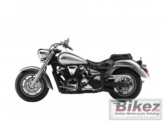 Yamaha XVS 1300 A Midnight Star gallery